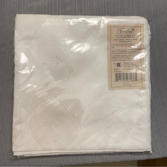 TerriSol | Dining | Nwt Set Of Four White Checkered 7 Square Napkins ...
